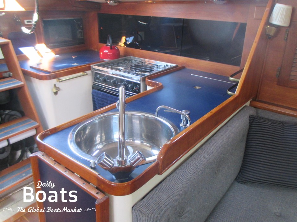 1986 Freedom 36 for sale. View price, photos and Buy 1986 Freedom 36 ...