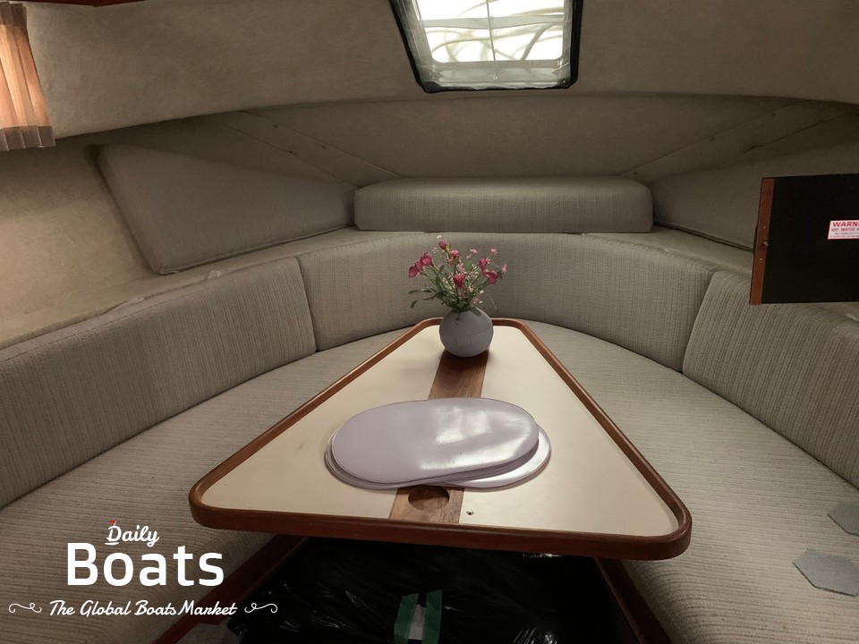 1988 Carver Riviera for sale. View price, photos and Buy 1988 Carver ...