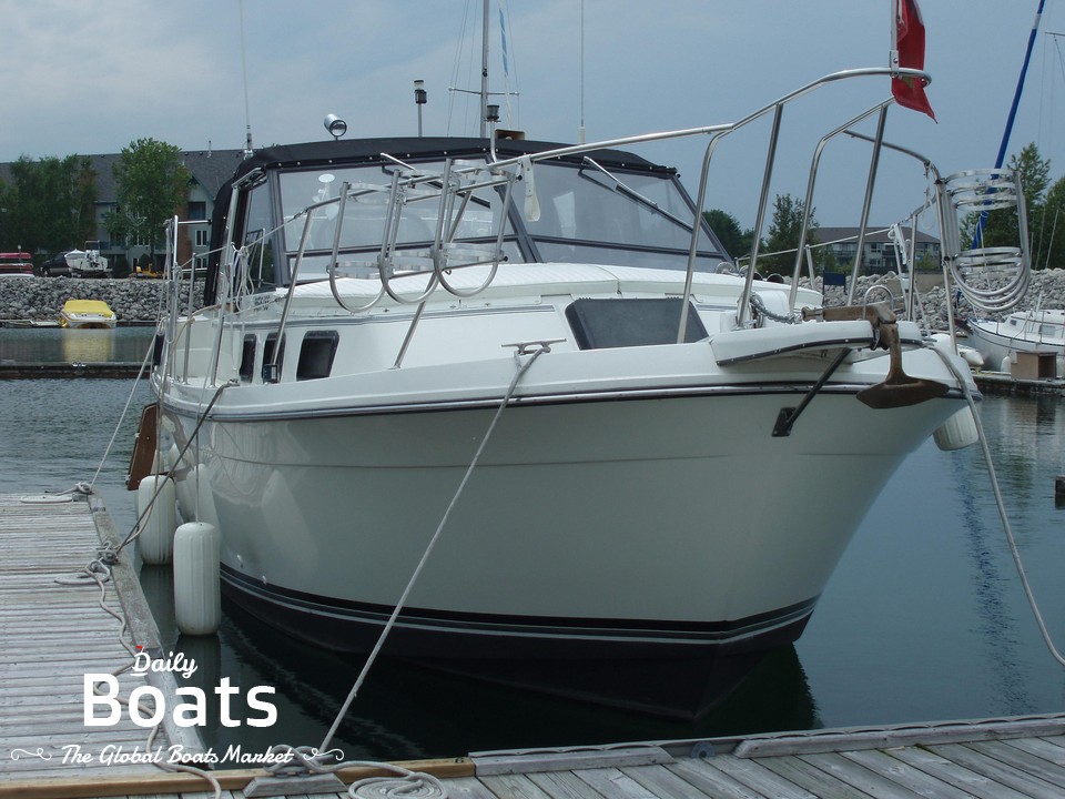 1988 Carver Riviera for sale. View price, photos and Buy 1988 Carver ...