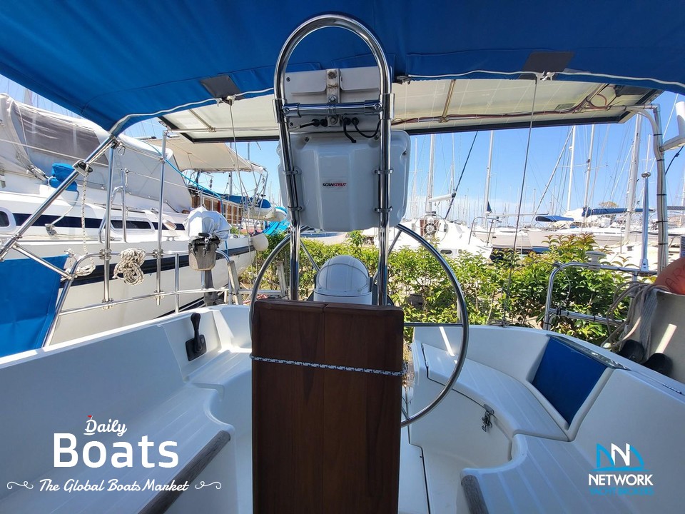 1995 Beneteau Oceanis 321 for sale. View price, photos and Buy 1995 ...