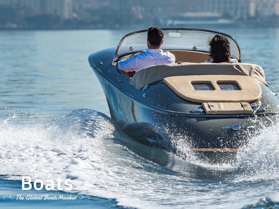 2021 Seven Seas Yachts Hermes Speedster for sale. View price, photos ...