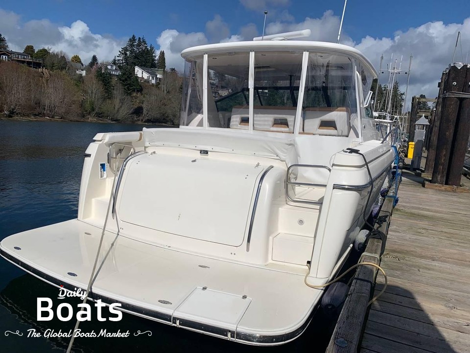 1996 Tiara Yachts 4000 Express for sale. View price, photos and Buy ...