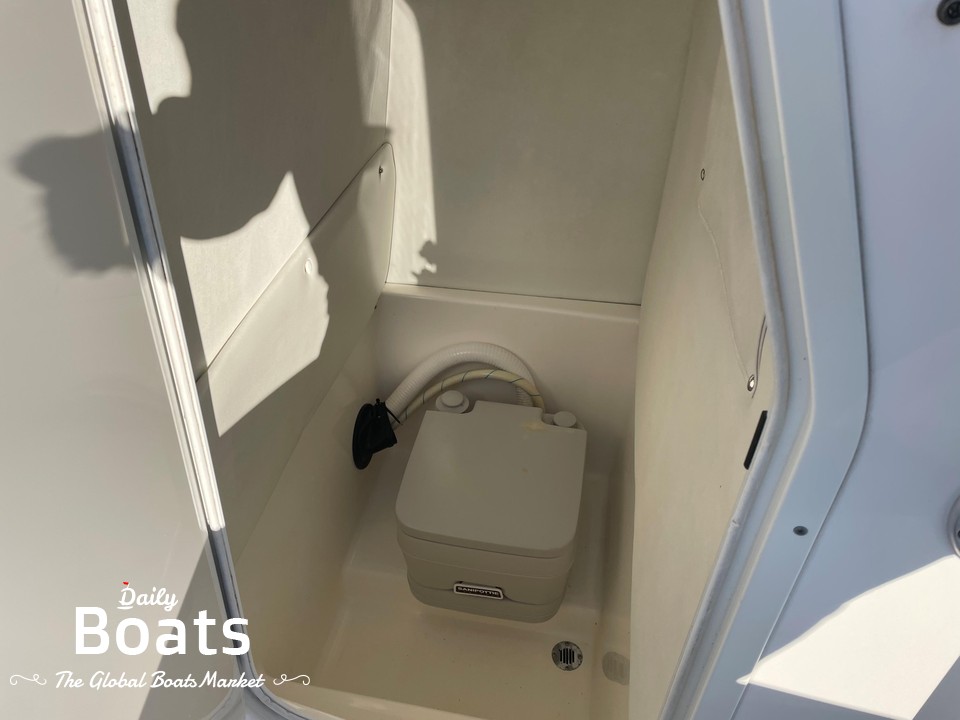 2004 Cobia 254 Center Console for sale. View price, photos and Buy 2004 ...