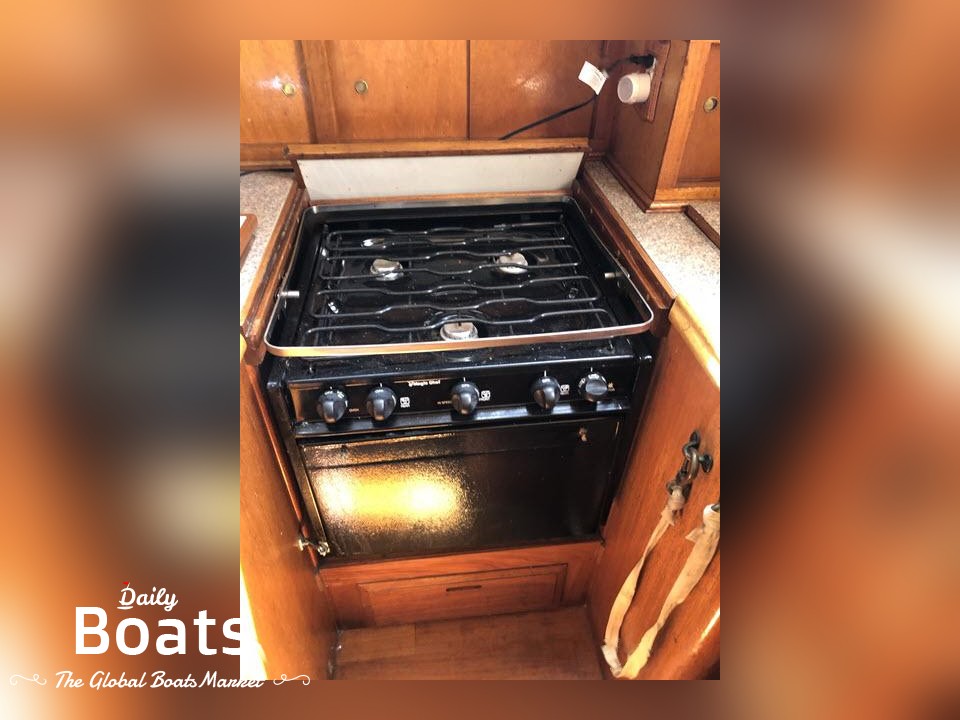 1977 Ericson 39B for sale. View price, photos and Buy 1977 Ericson 39B ...