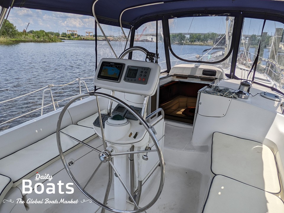 2004 Hunter 41 for sale. View price, photos and Buy 2004 Hunter 41 #296141