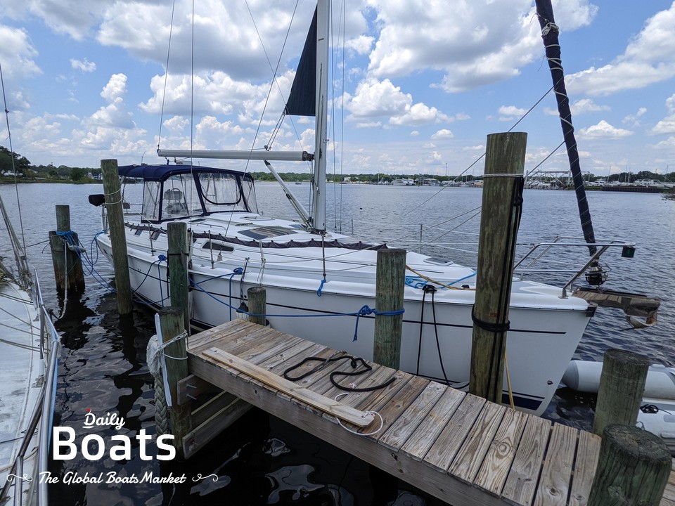 2004 Hunter 41 for sale. View price, photos and Buy 2004 Hunter 41 #296141