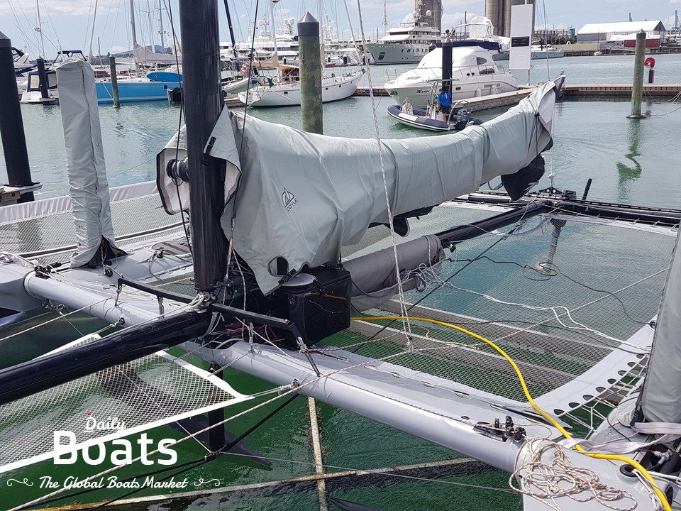 2012 Custom Sl33 Cat for sale. View price, photos and Buy 2012 Custom ...