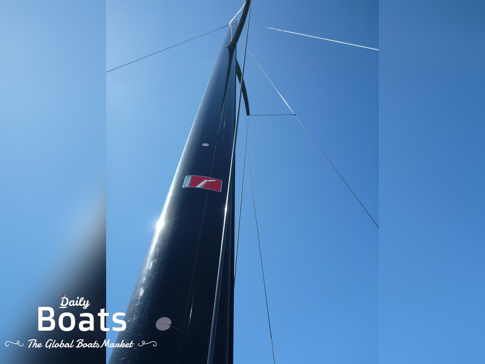 2012 Custom Sl33 Cat for sale. View price, photos and Buy 2012 Custom ...