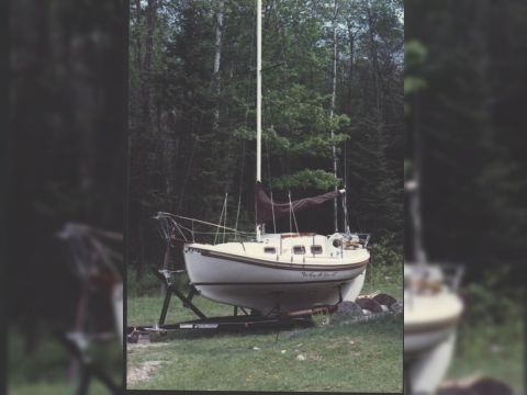 1979 Dufour 27 Safari for sale. View price, photos and Buy 1979 Dufour ...