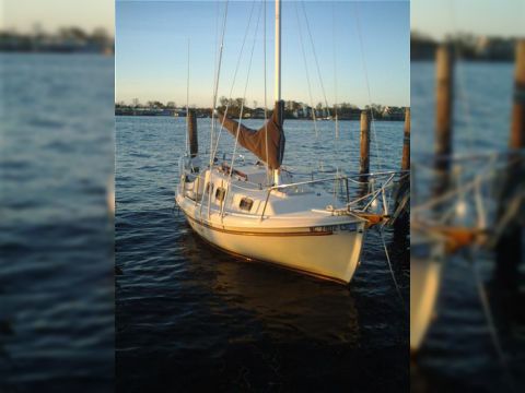 1979 Dufour 27 Safari for sale. View price, photos and Buy 1979 Dufour ...