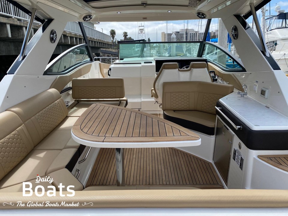 2022 Sea Ray 320 Sundancer Ob for sale. View price, photos and Buy 2022 ...