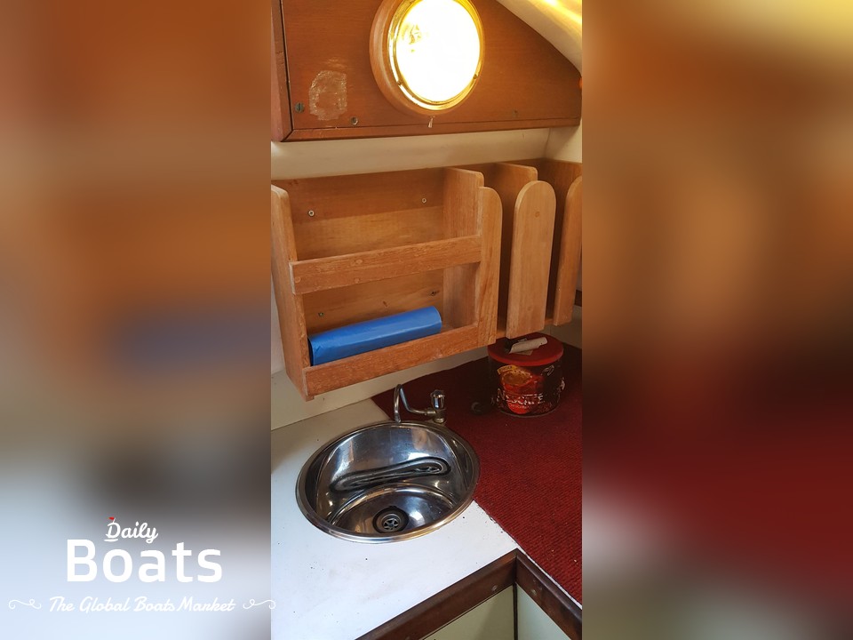 1982 Elizabethan 33 for sale. View price, photos and Buy 1982 ...