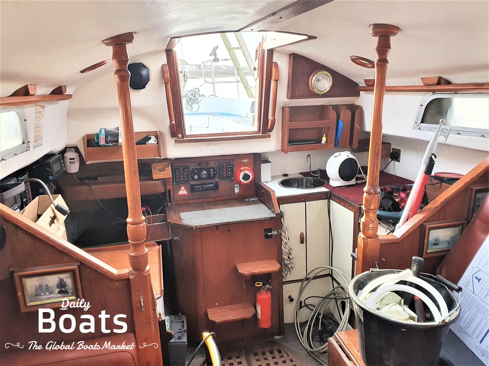 1982 Elizabethan 33 for sale. View price, photos and Buy 1982 ...