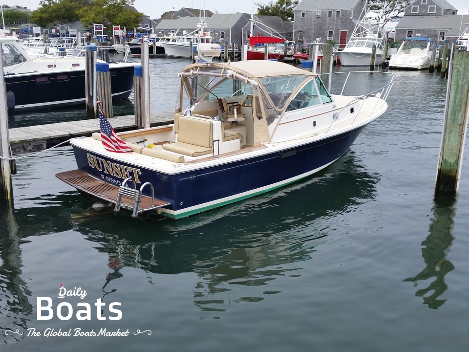 2006 Hunt Yachts Surfhunter 29 for sale. View price, photos and Buy ...