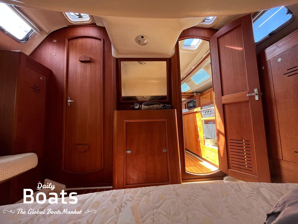 2001 Hunter 380 for sale. View price, photos and Buy 2001 Hunter 380 ...