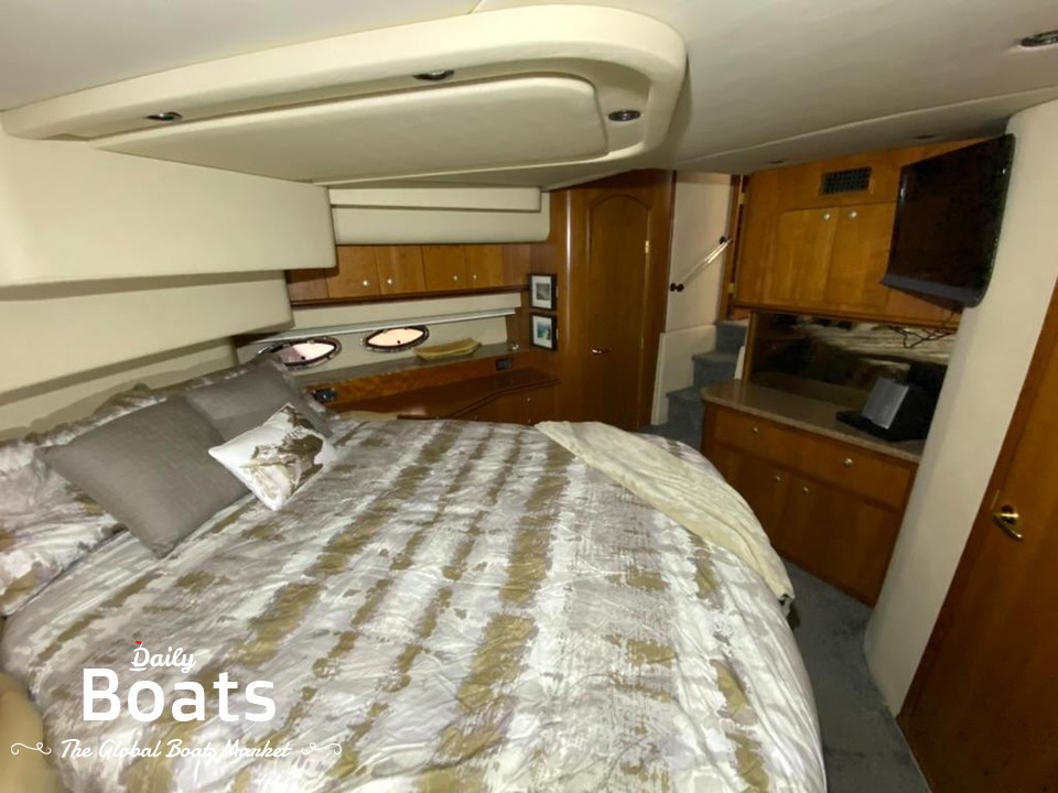 2001 Cruisers Yachts 4450 Express Motoryacht for sale. View price ...