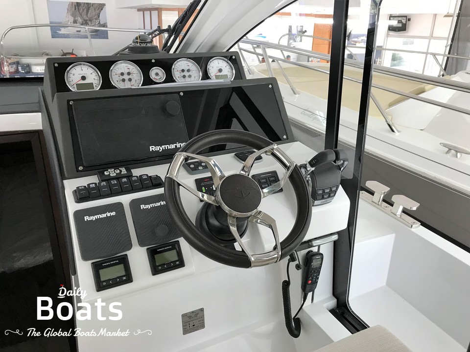 2022 Sealine C335 for sale. View price, photos and Buy 2022 Sealine ...