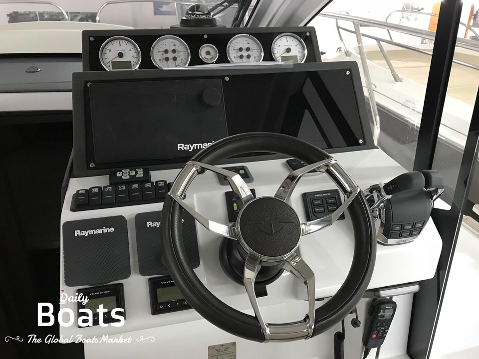 2022 Sealine C335 for sale. View price, photos and Buy 2022 Sealine ...
