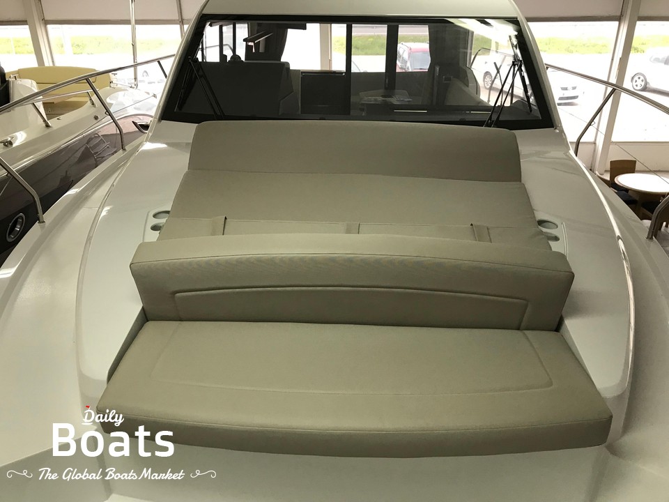 2022 Sealine C335 for sale. View price, photos and Buy 2022 Sealine ...