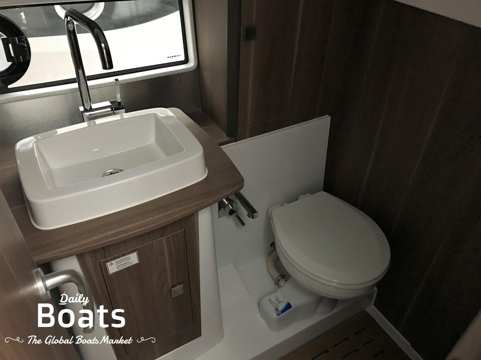2022 Sealine C335 for sale. View price, photos and Buy 2022 Sealine ...