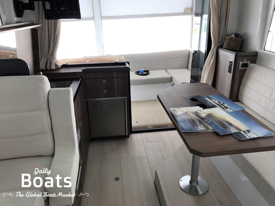 2022 Sealine C335 for sale. View price, photos and Buy 2022 Sealine ...