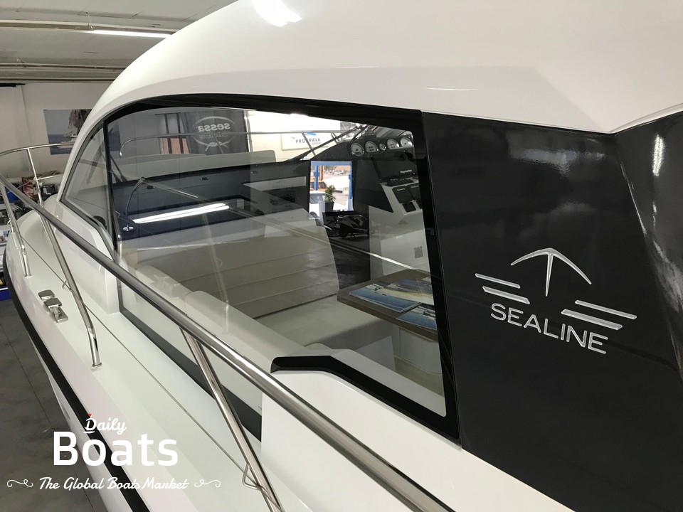 2022 Sealine C335 for sale. View price, photos and Buy 2022 Sealine ...