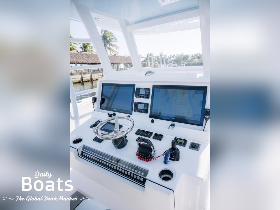 2020 Invincible 37 Cat for sale. View price, photos and Buy 2020 ...