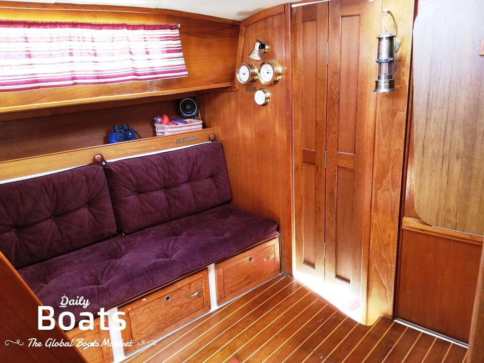 1982 Irwin 37 Mk V for sale. View price, photos and Buy 1982 Irwin 37 ...