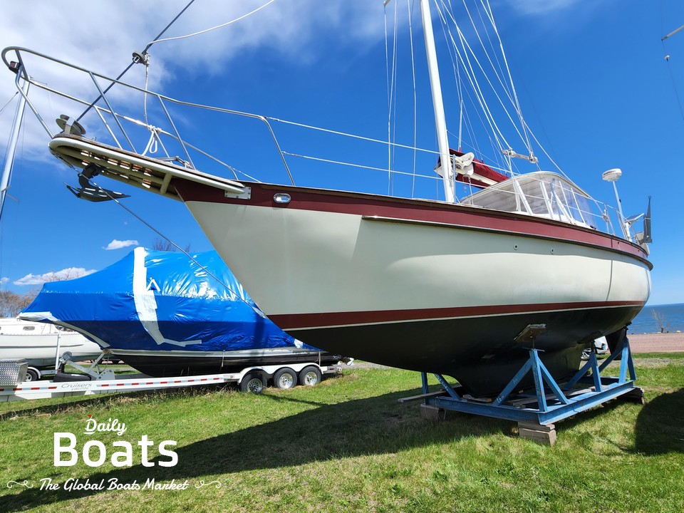 1982 Irwin 37 Mk V for sale. View price, photos and Buy 1982 Irwin 37 ...