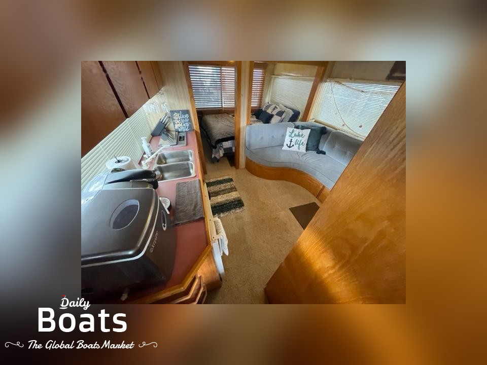 1972 Marinette Sea-Crest 41 Houseboat for sale. View price, photos and ...