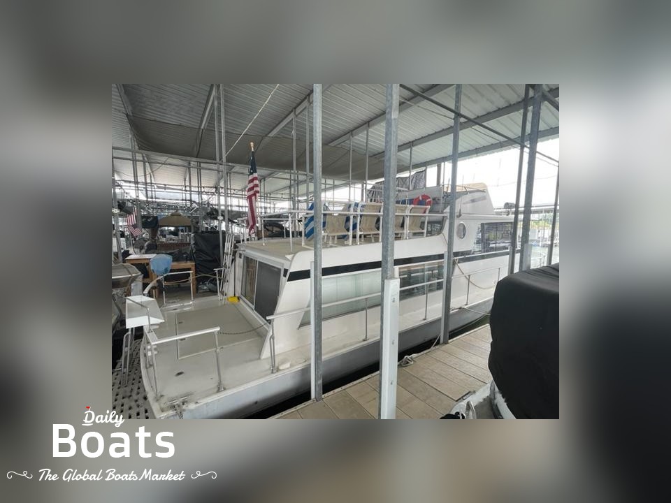 1972 Marinette Sea-Crest 41 Houseboat for sale. View price, photos and ...