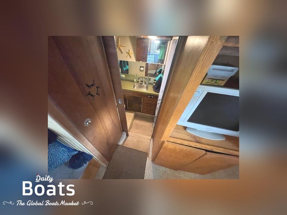 1972 Marinette Sea-Crest 41 Houseboat for sale. View price, photos and ...