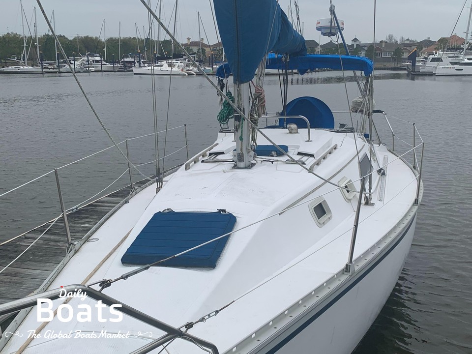 1983 Hunter 31 for sale. View price, photos and Buy 1983 Hunter 31 #297170