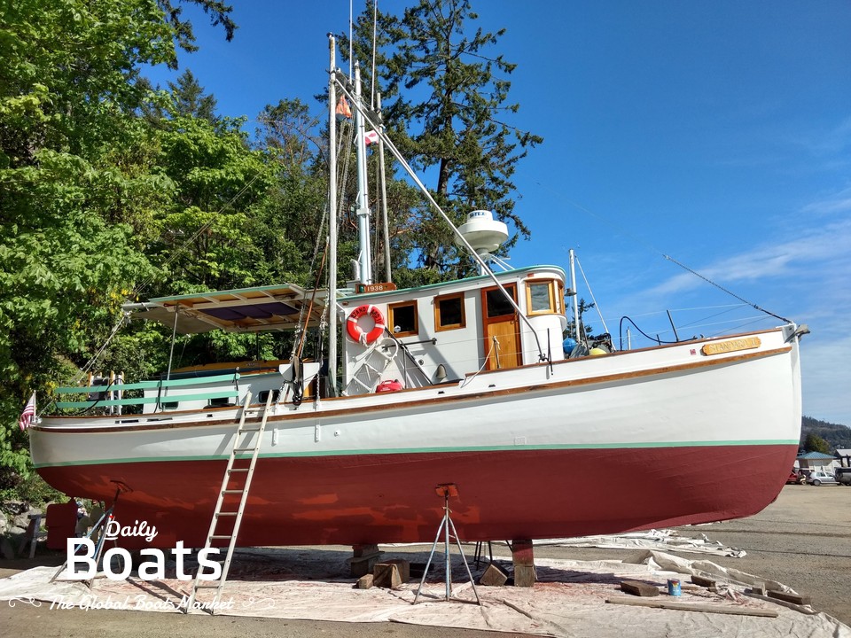 Custom 42 troller yacht for sale - Daily Boats