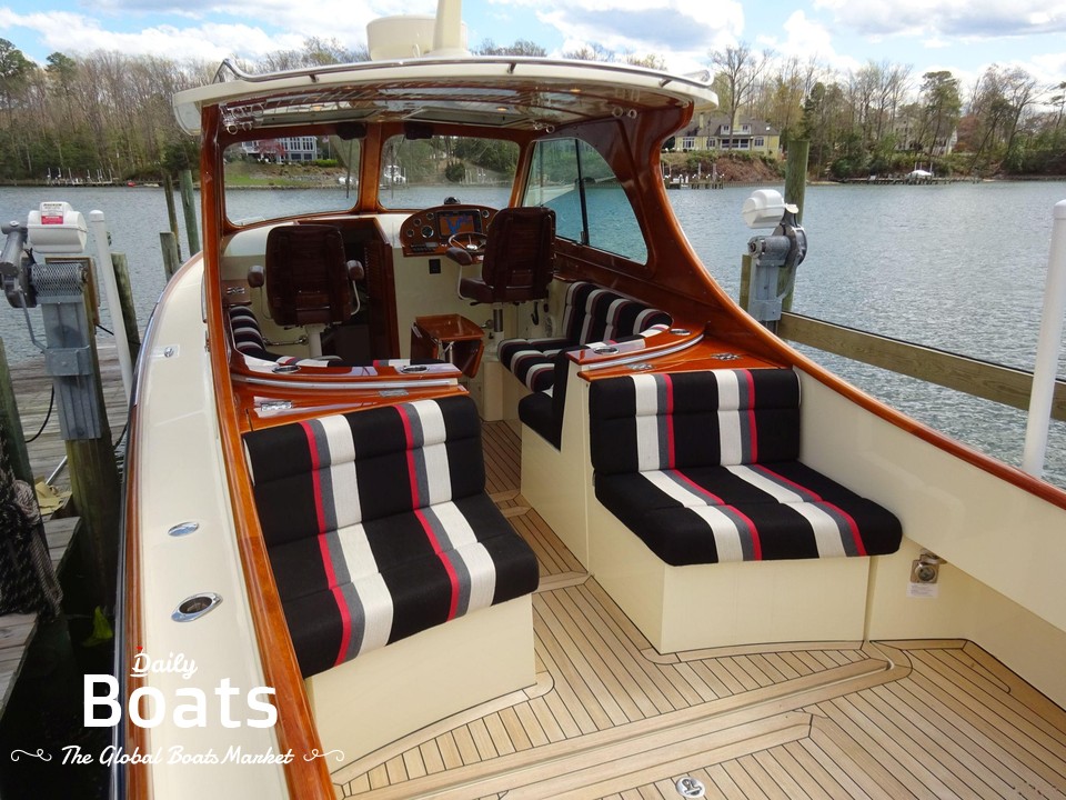 2015 Hinckley Picnic Boat 34 for sale. View price, photos and Buy 2015 ...