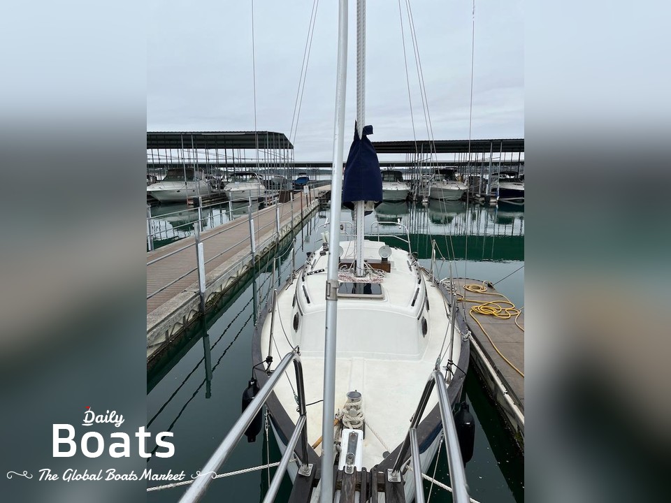 1986 Pacific Seacraft Dana for sale. View price, photos and Buy 1986 ...