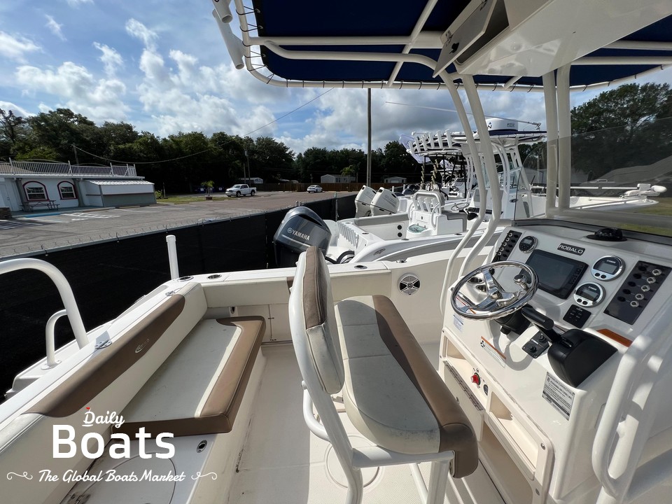2017 Robalo R200 Center Console for sale. View price, photos and Buy ...