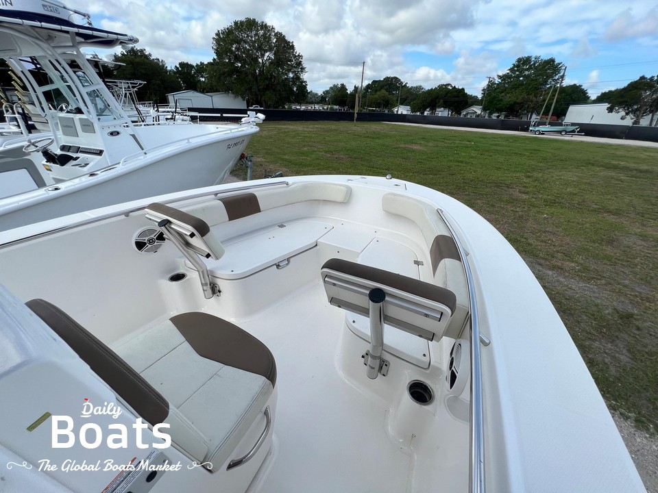 2017 Robalo R200 Center Console for sale. View price, photos and Buy ...