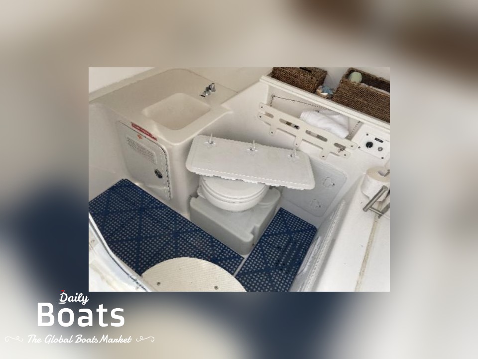 2016 Everglades 325 Pilot for sale. View price, photos and Buy 2016 ...