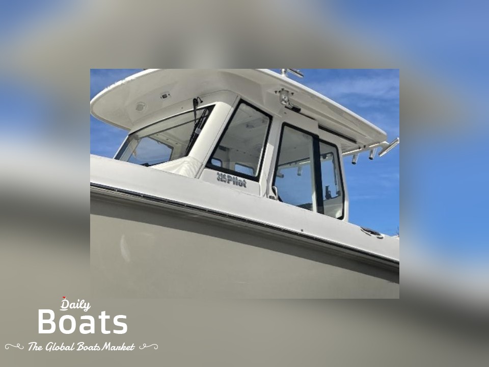 2016 Everglades 325 Pilot for sale. View price, photos and Buy 2016 ...