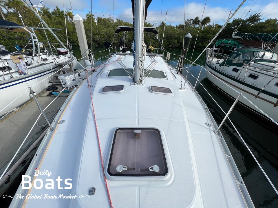 2005 Beneteau Oceanis Clipper 343 for sale. View price, photos and Buy 2005 Beneteau Oceanis ...