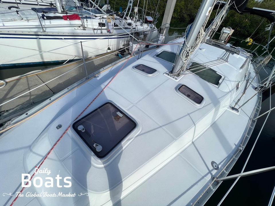 2005 Beneteau Oceanis Clipper 343 for sale. View price, photos and Buy 2005 Beneteau Oceanis ...