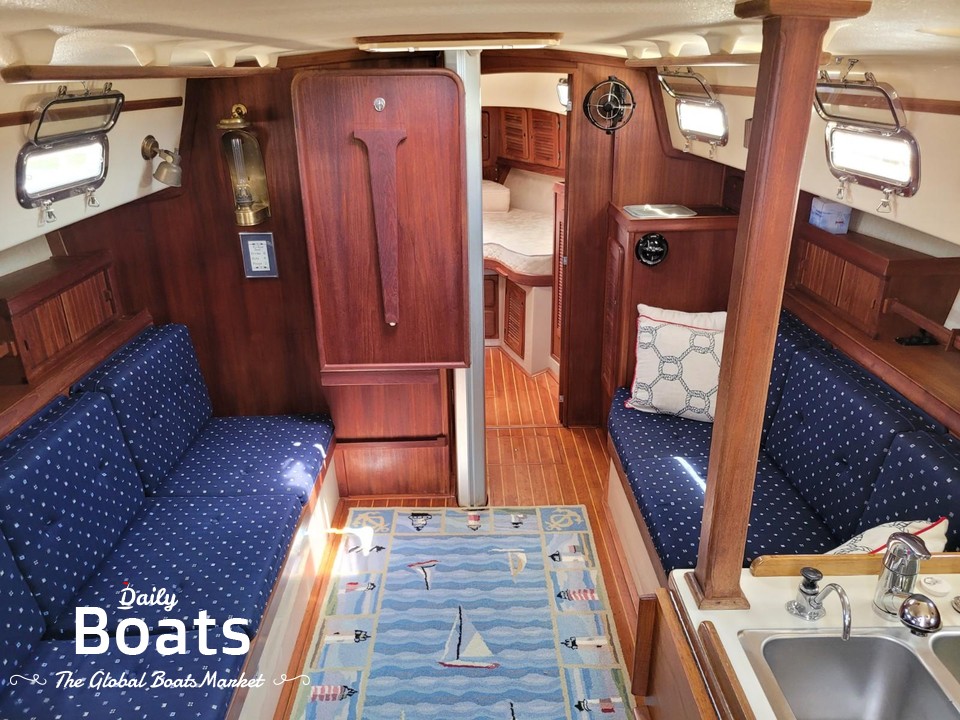 1990 Island Packet 35 for sale. View price, photos and Buy 1990 Island ...