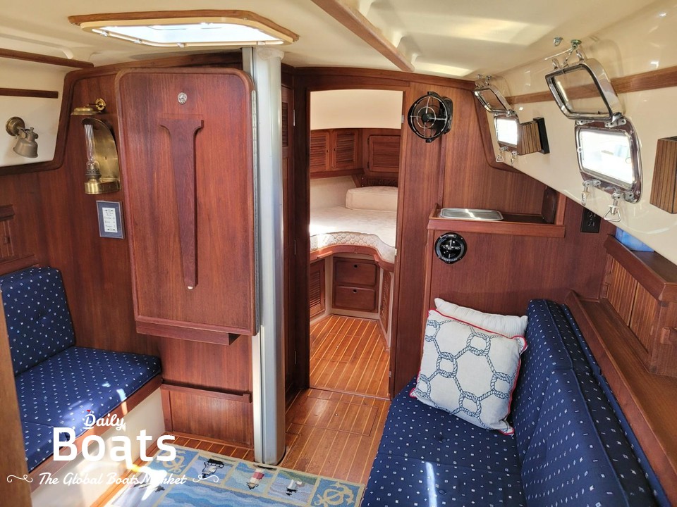 1990 Island Packet 35 for sale. View price, photos and Buy 1990 Island ...