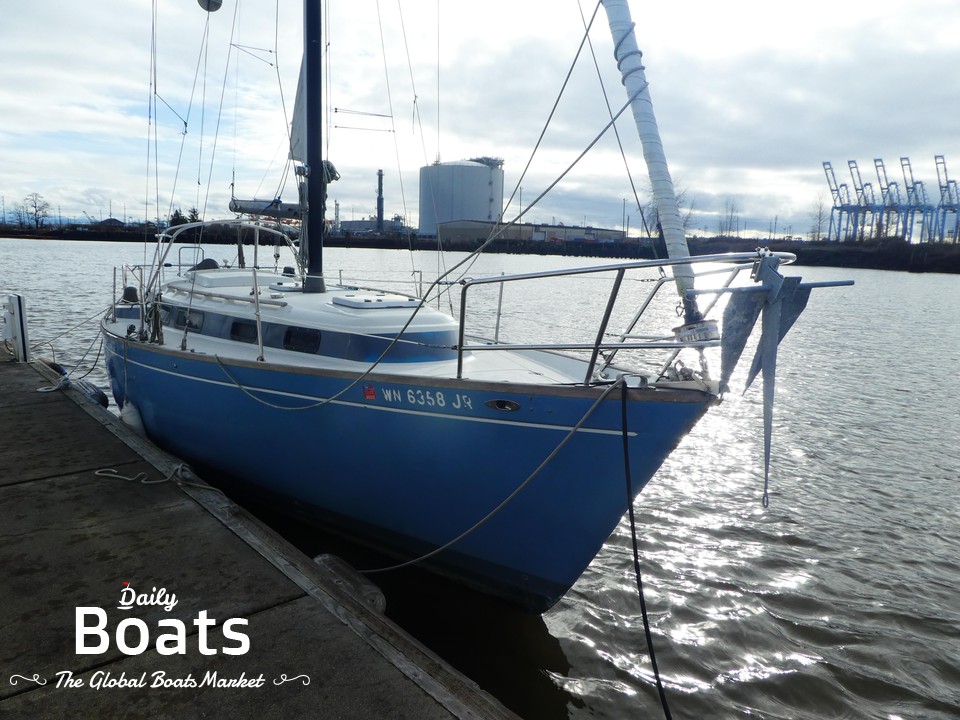 1977 Pearson 323 for sale. View price, photos and Buy 1977 Pearson 323 ...