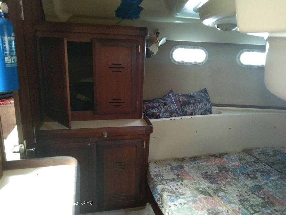 1995 Hunter Legend 430 for sale. View price, photos and Buy 1995 Hunter ...