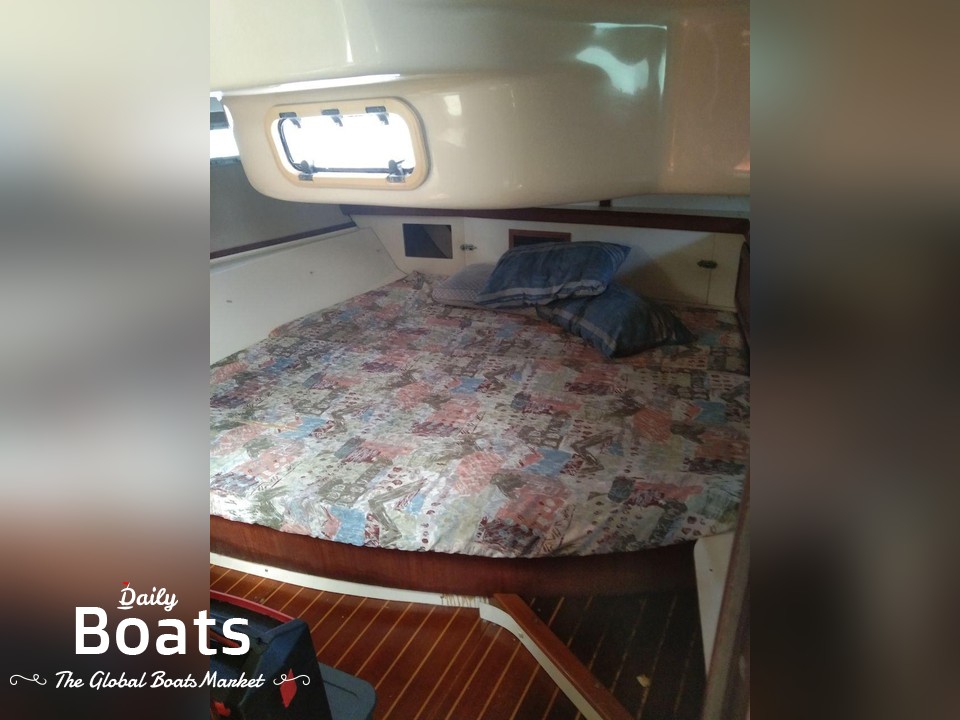 1995 Hunter Legend 430 for sale. View price, photos and Buy 1995 Hunter ...