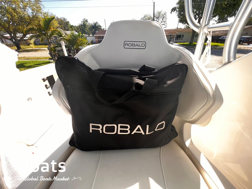 2013 Robalo R245 Walkaround for sale. View price, photos and Buy 2013 ...