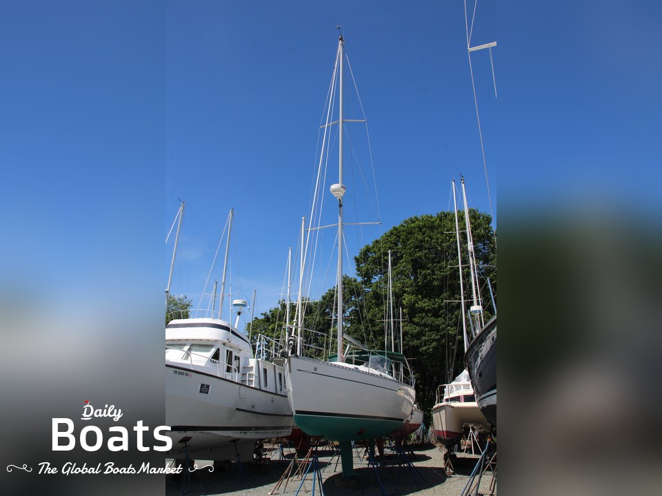1998 Beneteau 35 for sale. View price, photos and Buy 1998 Beneteau 35 ...