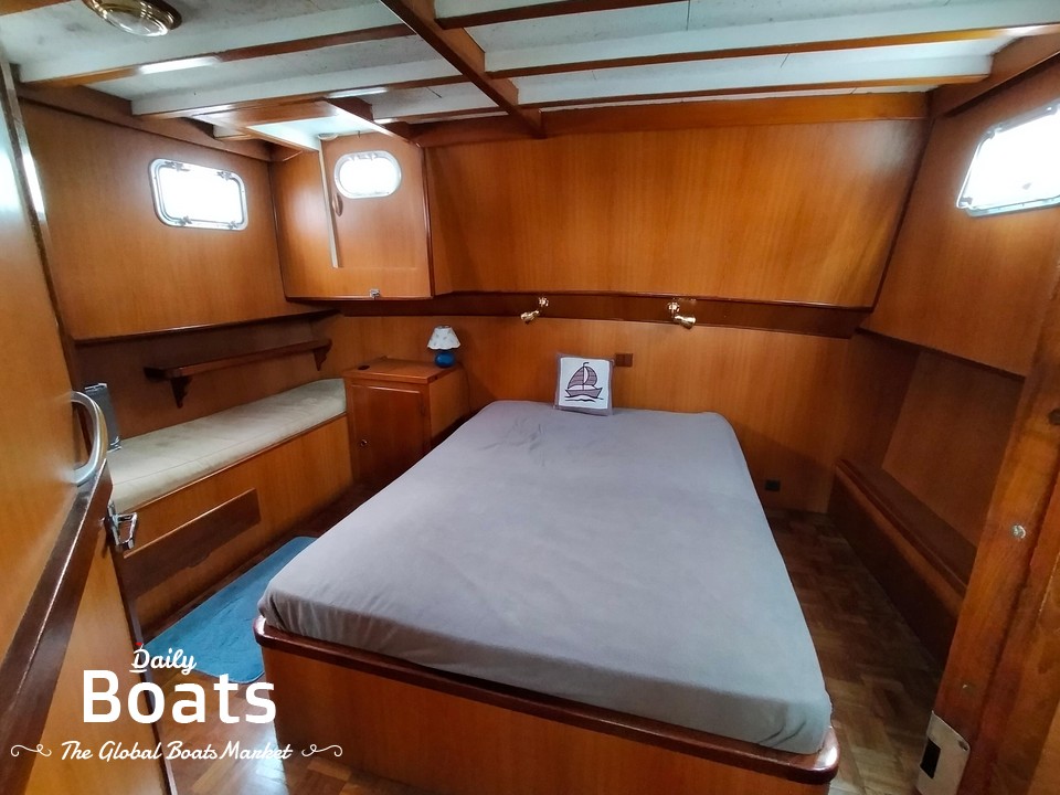 1976 Universal Marine 42 for sale. View price, photos and Buy 1976 ...